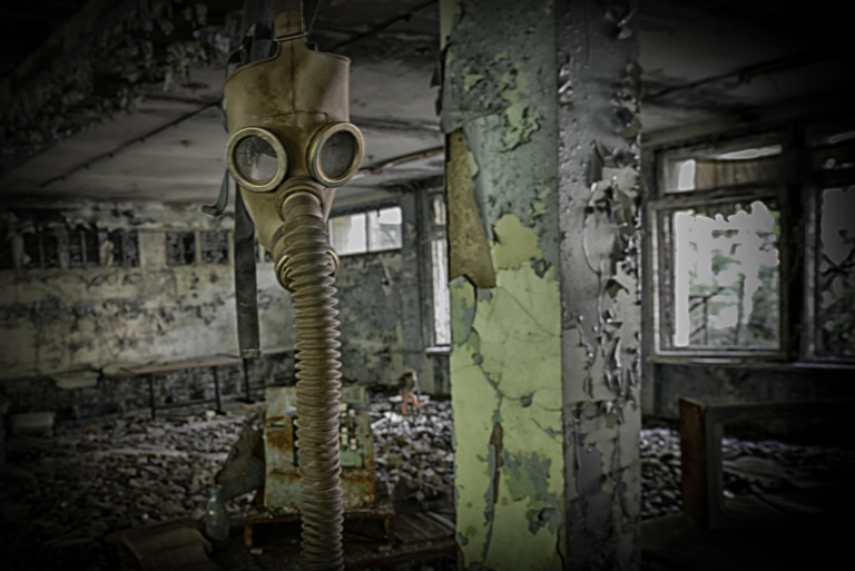 Visiting the Chernobyl Nuclear Disaster Zone ... - TRAVOLUTION